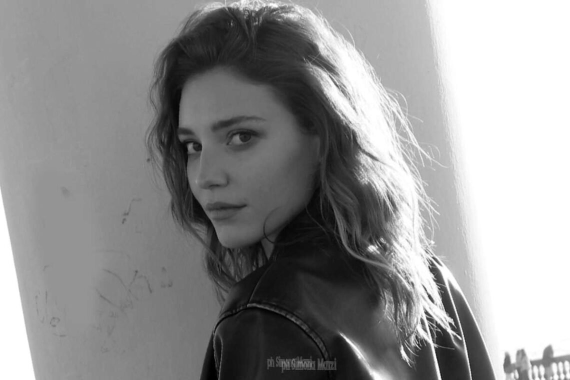 Rachele Luschi è la figlia di Raoul Bova nella serie tv "I fantastici 5"